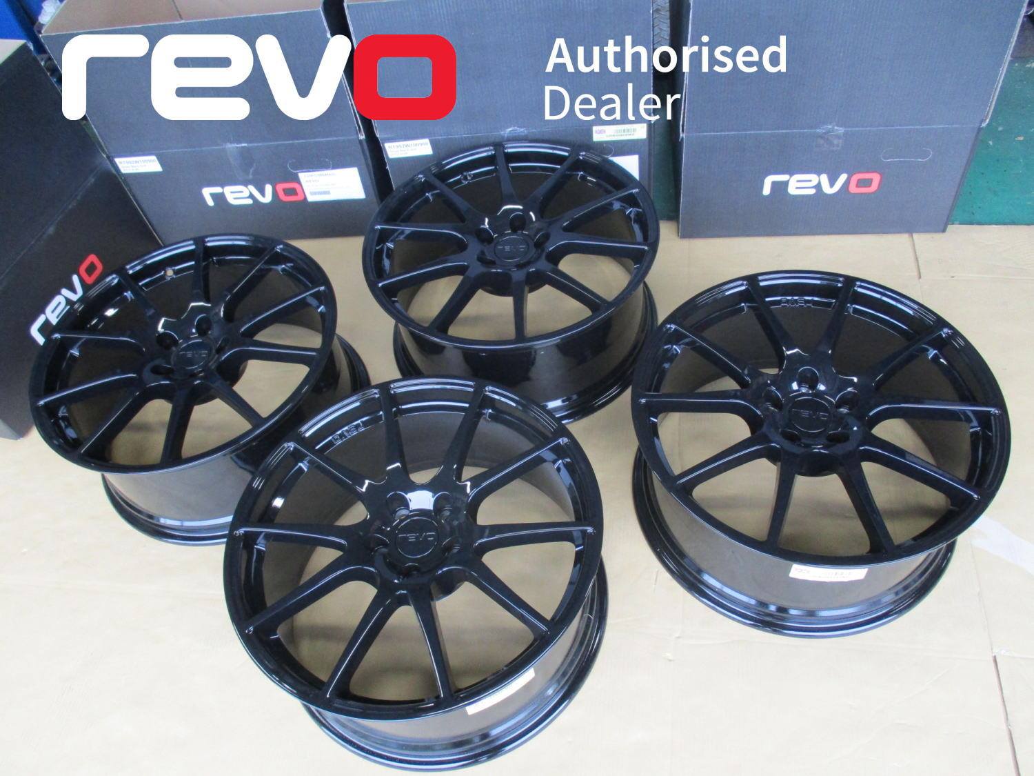 revo technik – RV019 Light-weight Performance Wheels - ㈱ アルファライン